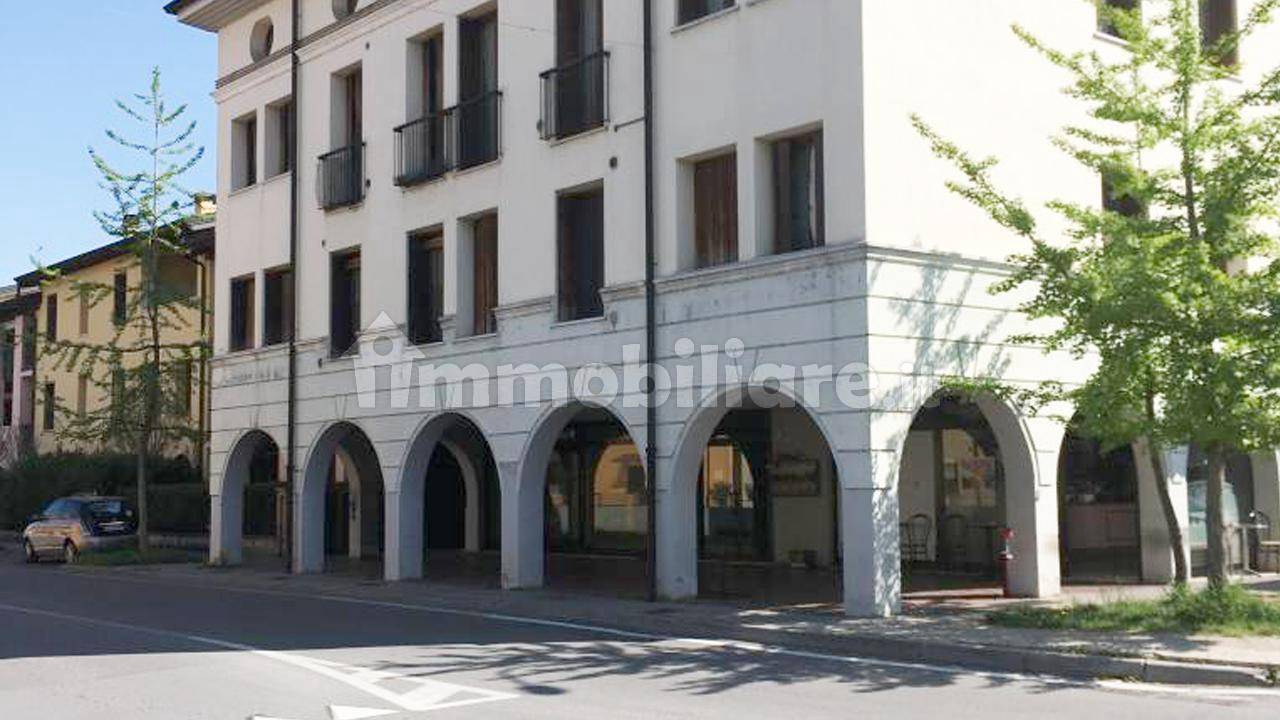 Negozio - Locale commerciale in Vendita