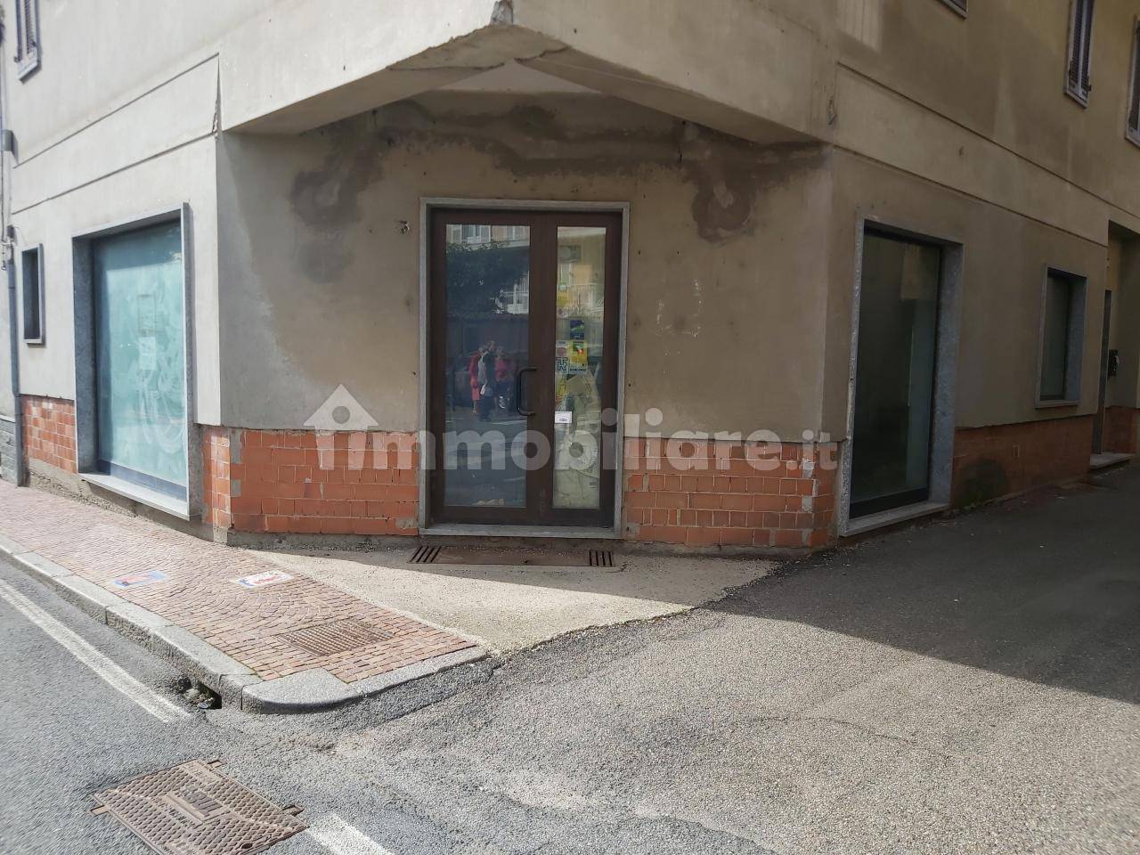 Negozio - Locale commerciale in Vendita