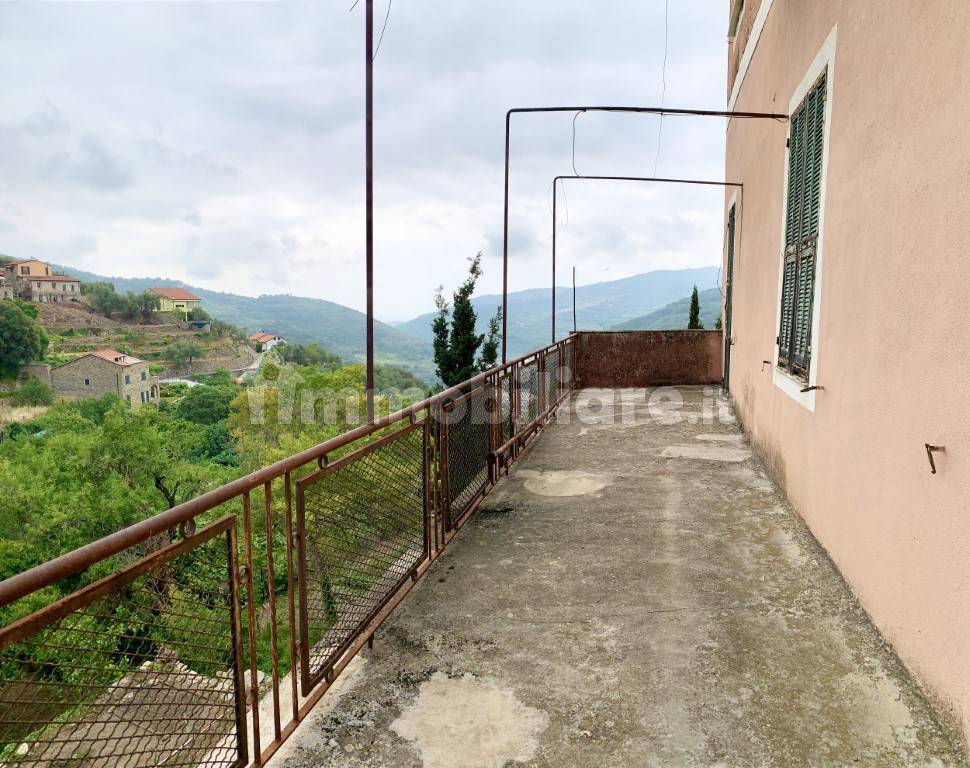 Appartamento via Vittorio Emanuele 17, Gazzelli, Chiusanico