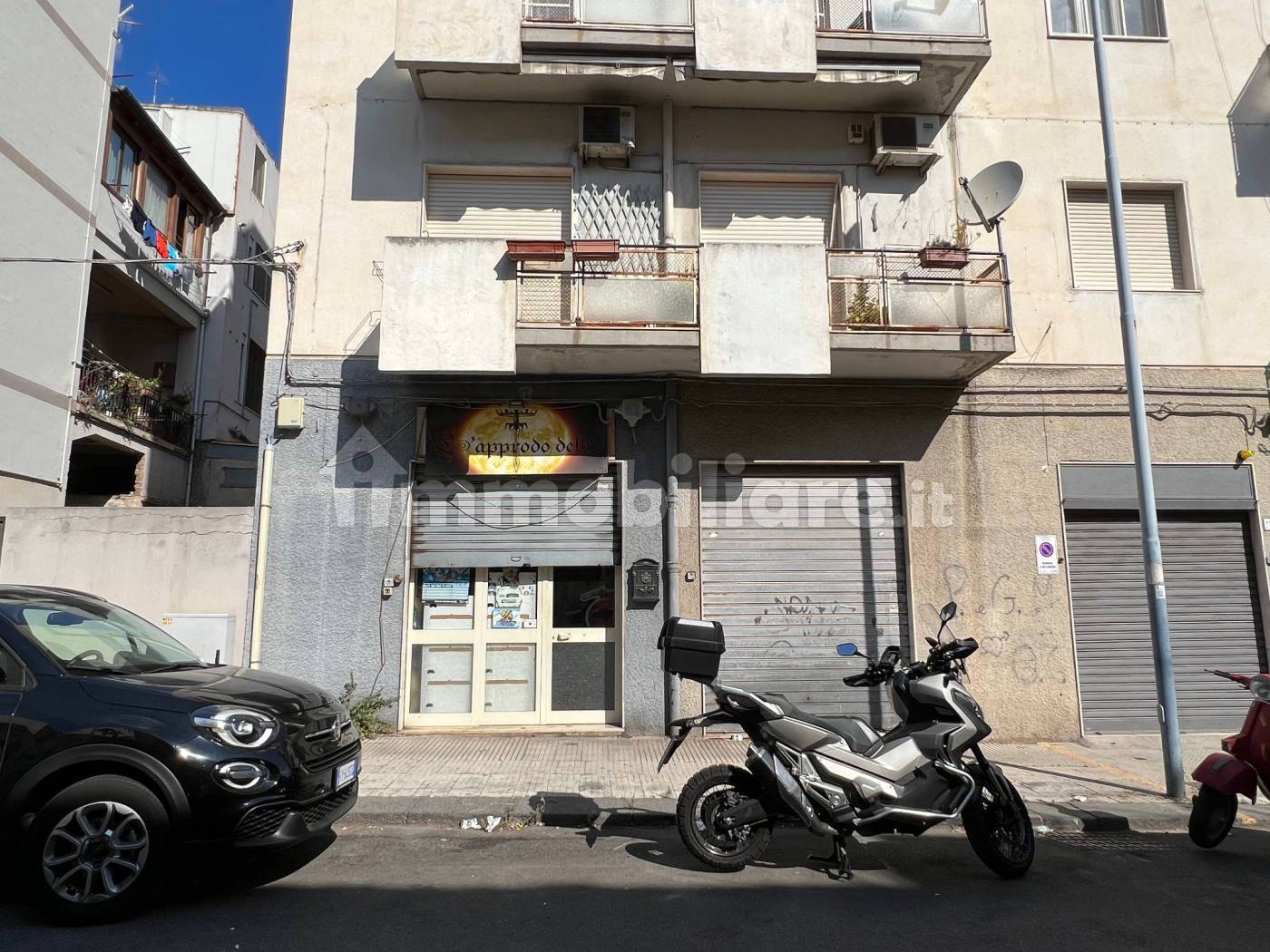 Locale commerciale in Vendita