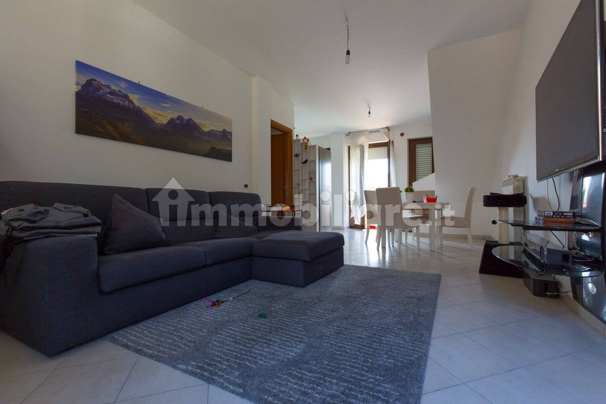 Appartamento via Torrette 10, Città Sant'Angelo