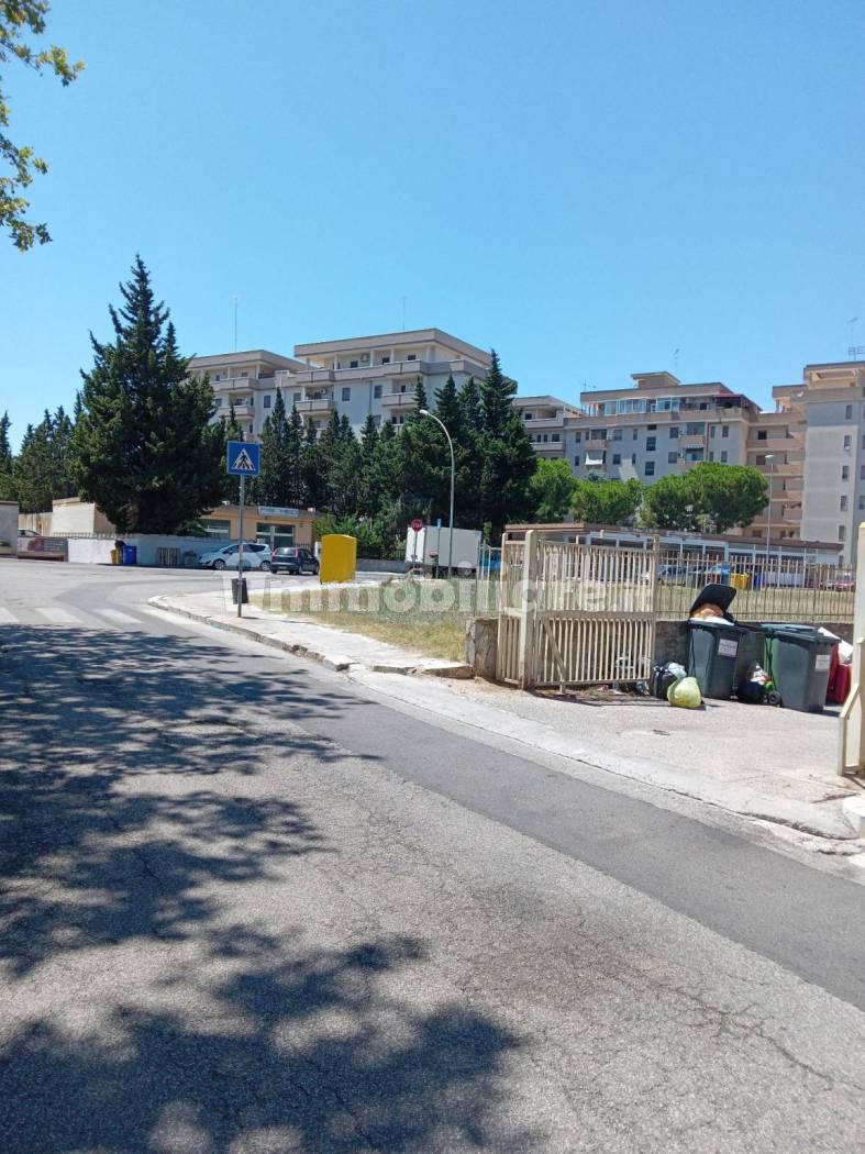 Garage - Box in Vendita