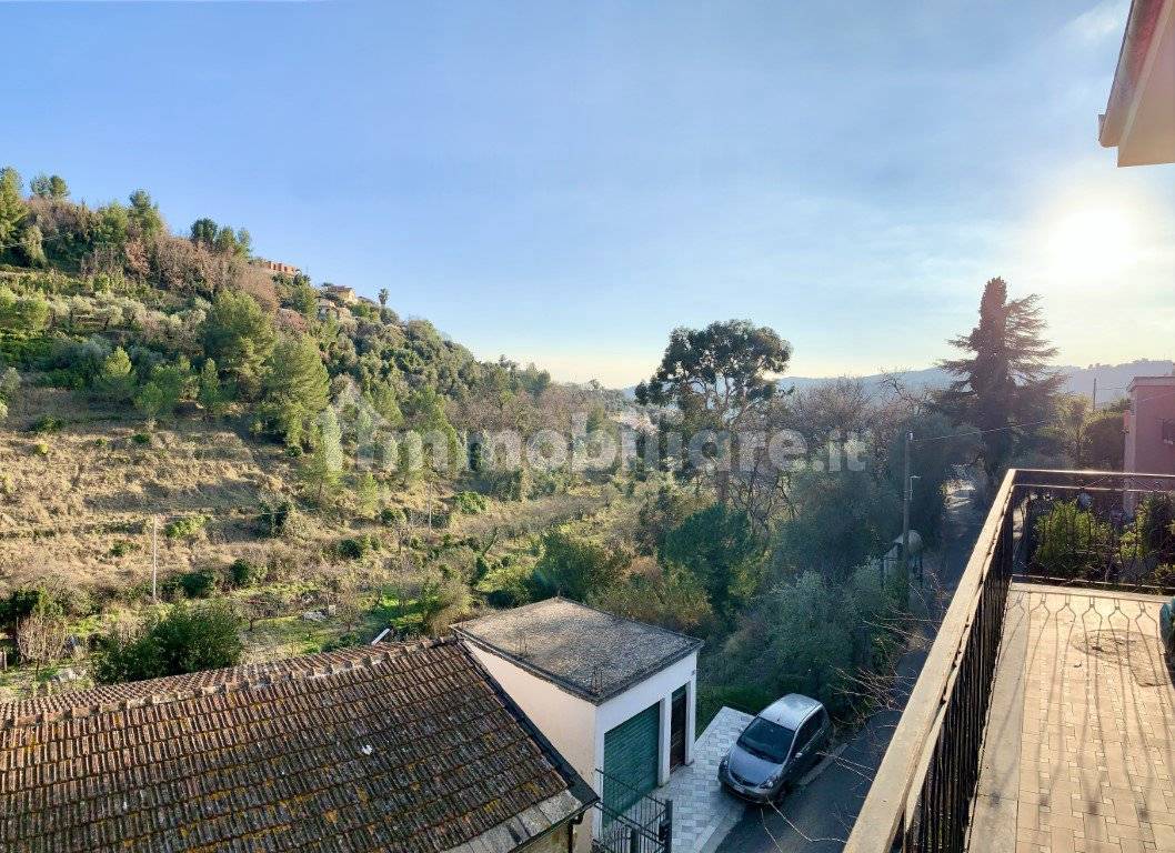 Appartamento via del Cantalupo, Caramagna, Imperia