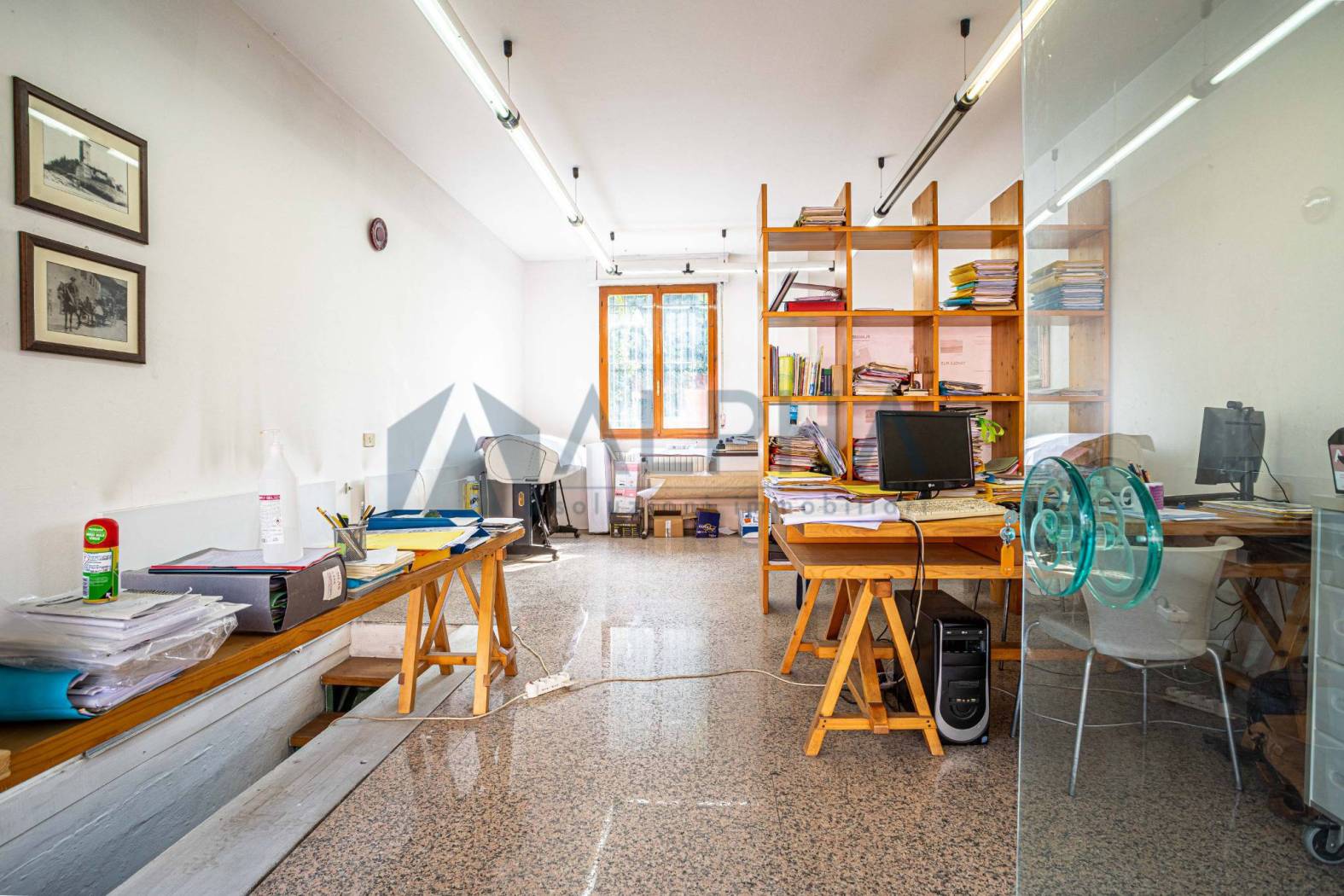 Locale commerciale in Vendita