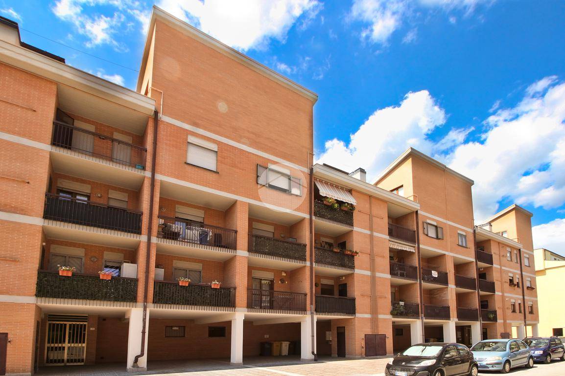 Trilocale via Lussemburgo 33, Pettino - Cansatessa, L'Aquila