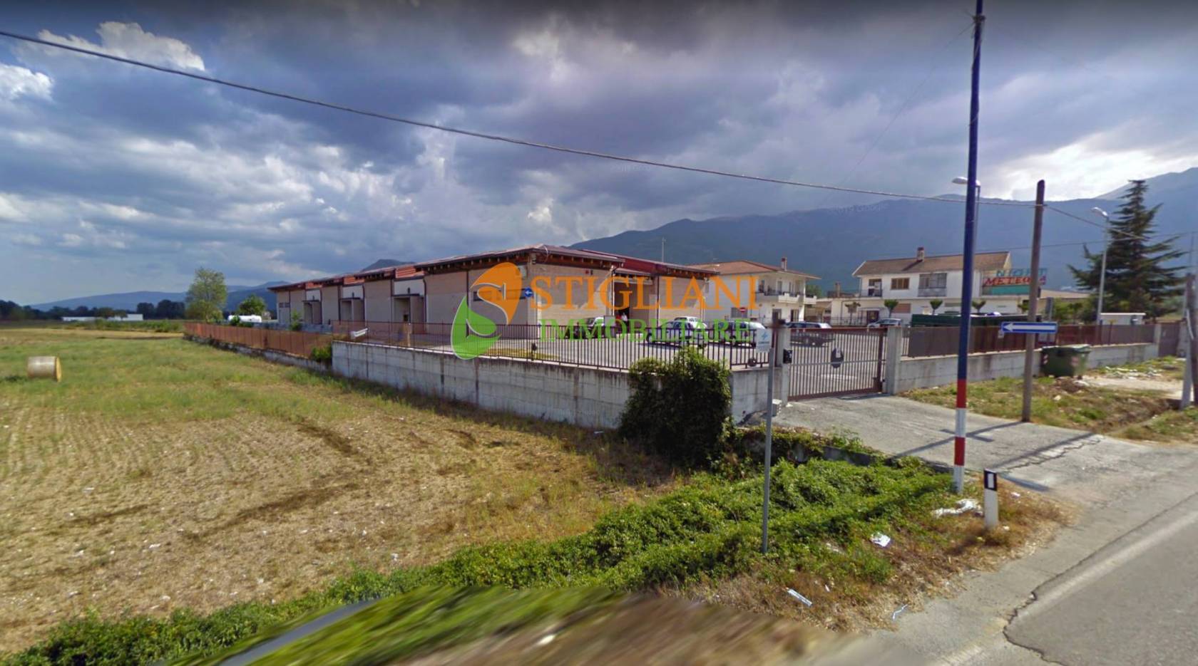 Locale commerciale in Vendita