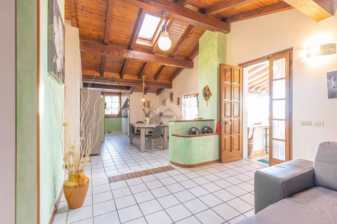 Appartamento buono stato, primo piano, Brentino Belluno