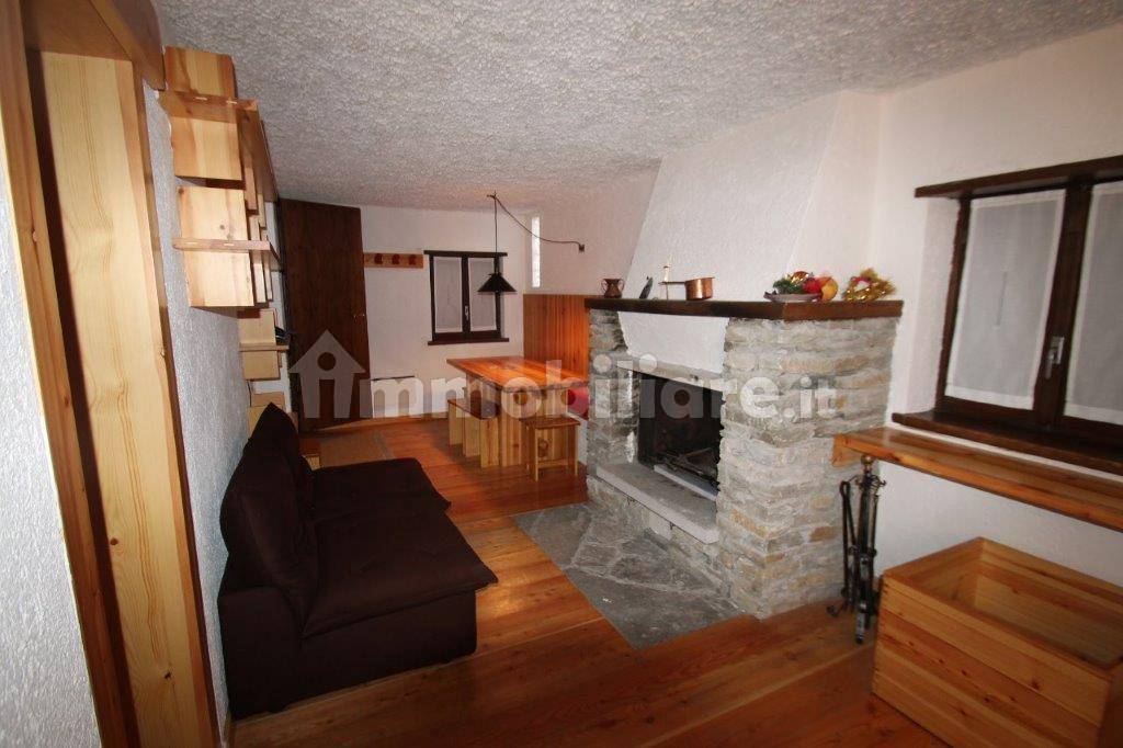 Appartamento via Madesimo, Centro, Madesimo