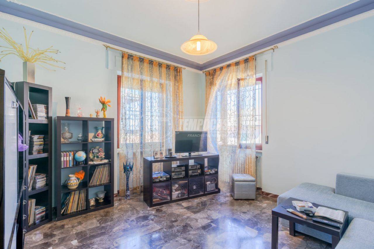 Quadrilocale via Innocenzo III 20, Centro, Monte San Giusto