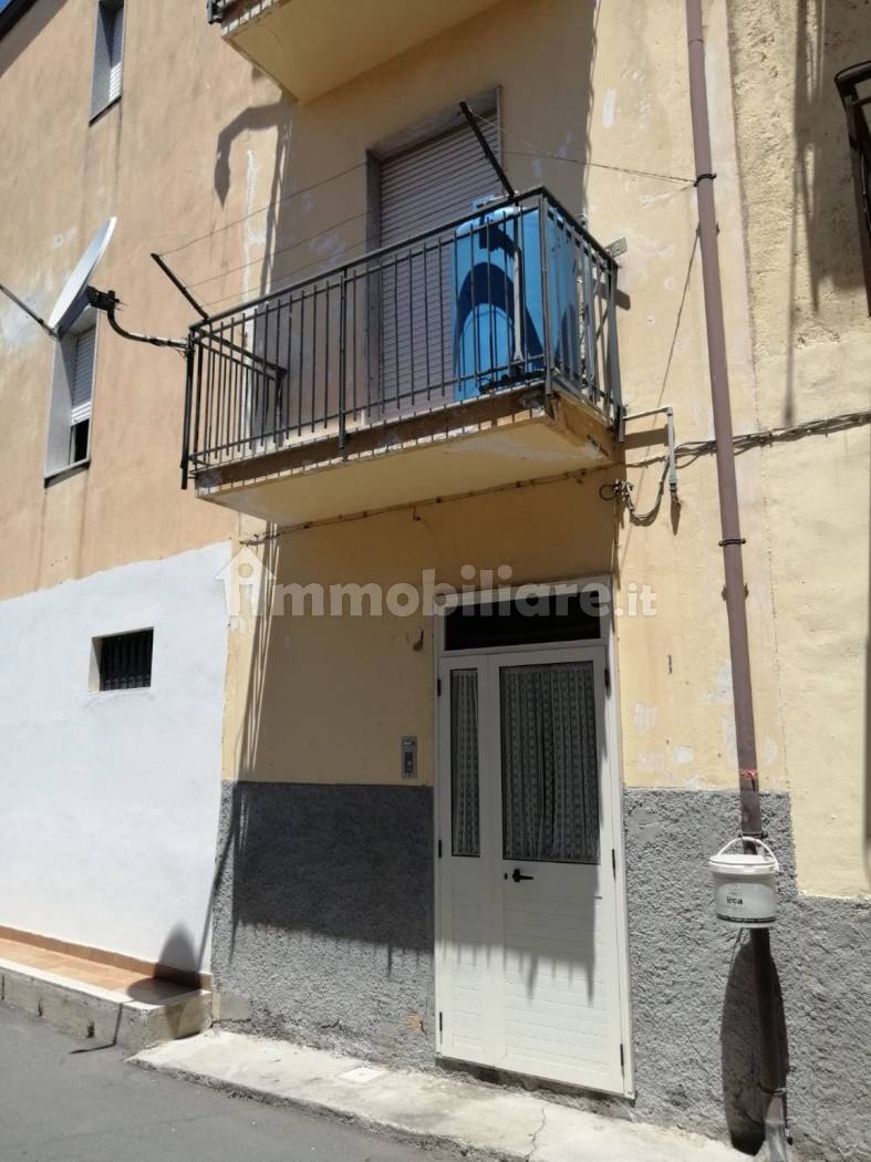 Trilocale corso Nazionale 163, Centro, Cutro