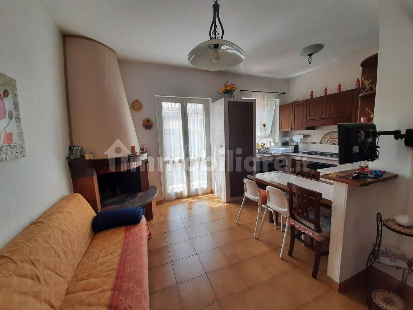 Appartamento via Calcinaro 52, Centro, Scandriglia