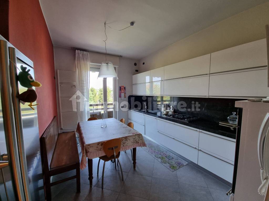 Vendita Appartamento in via Sant'Agostino 6. Meda. Ottimo stato, quarto ...