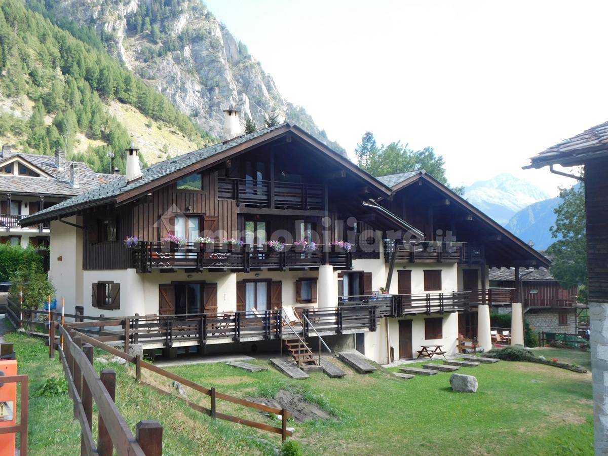 Monolocale via Rue Panei 5, Centro, Courmayeur