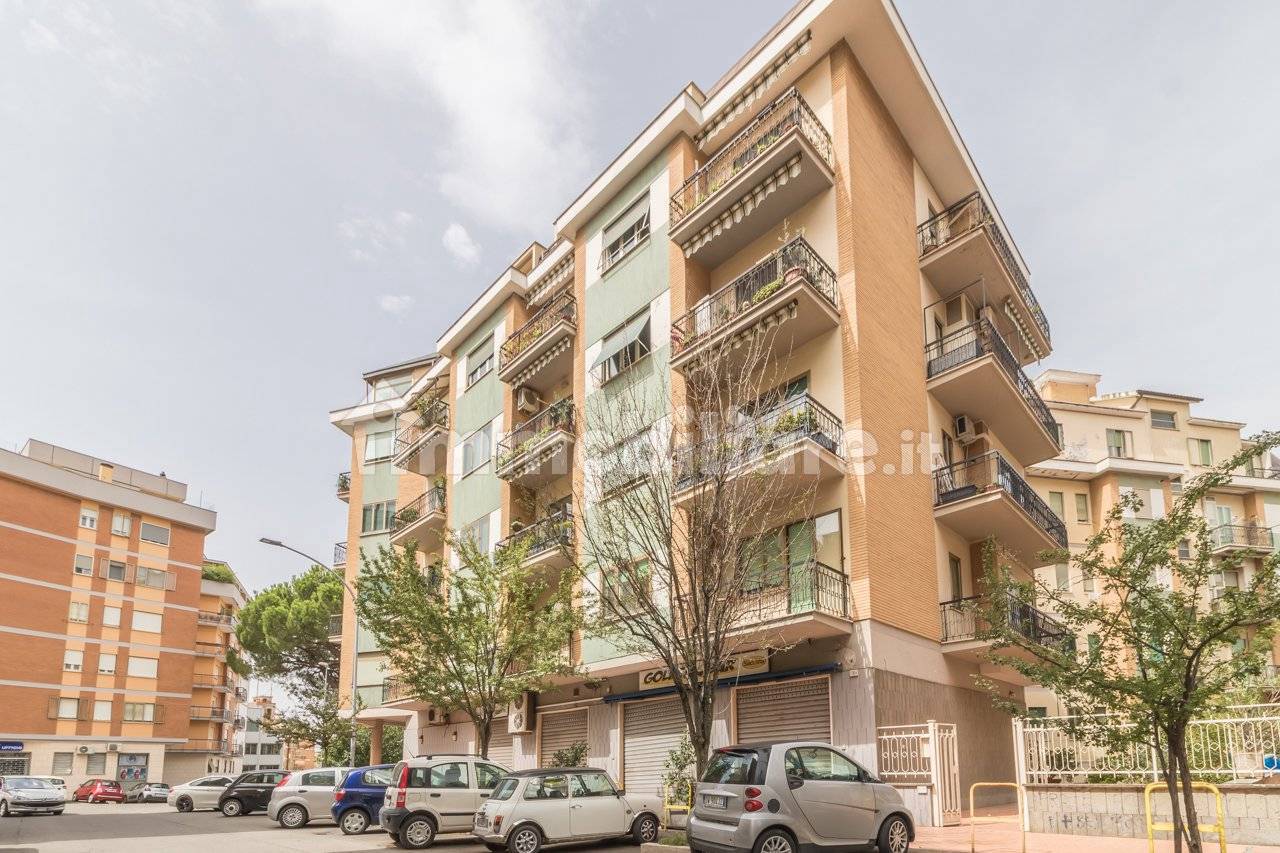 Appartamento via Montello 10, Murialdo - Cappuccini, Viterbo