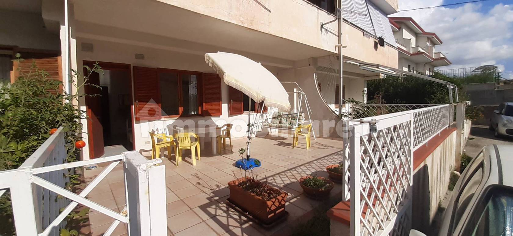 Trilocale località sciolle, San Lucido