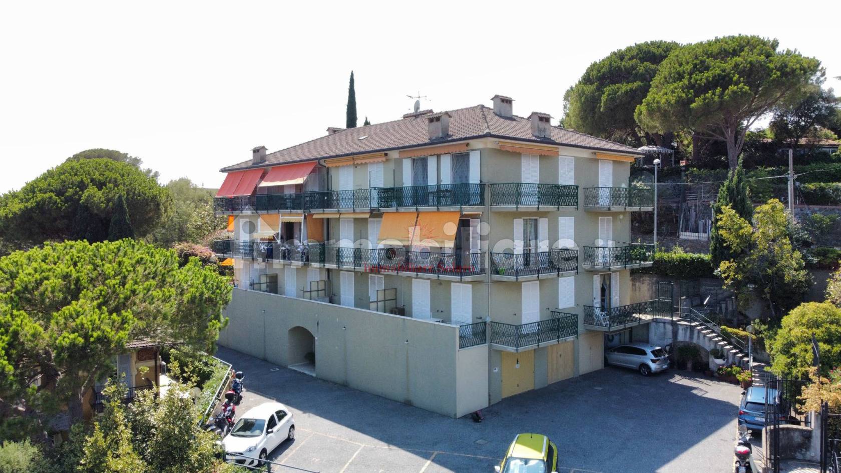 Bilocale via Aspera 39, Centro, Varazze