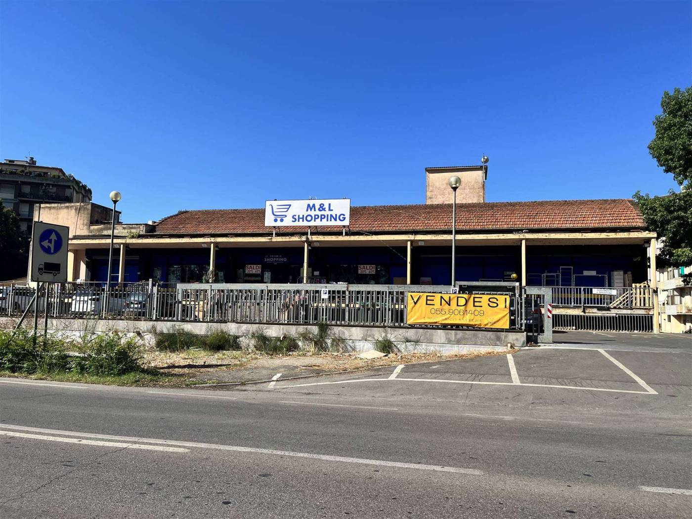 Locale commerciale in Vendita