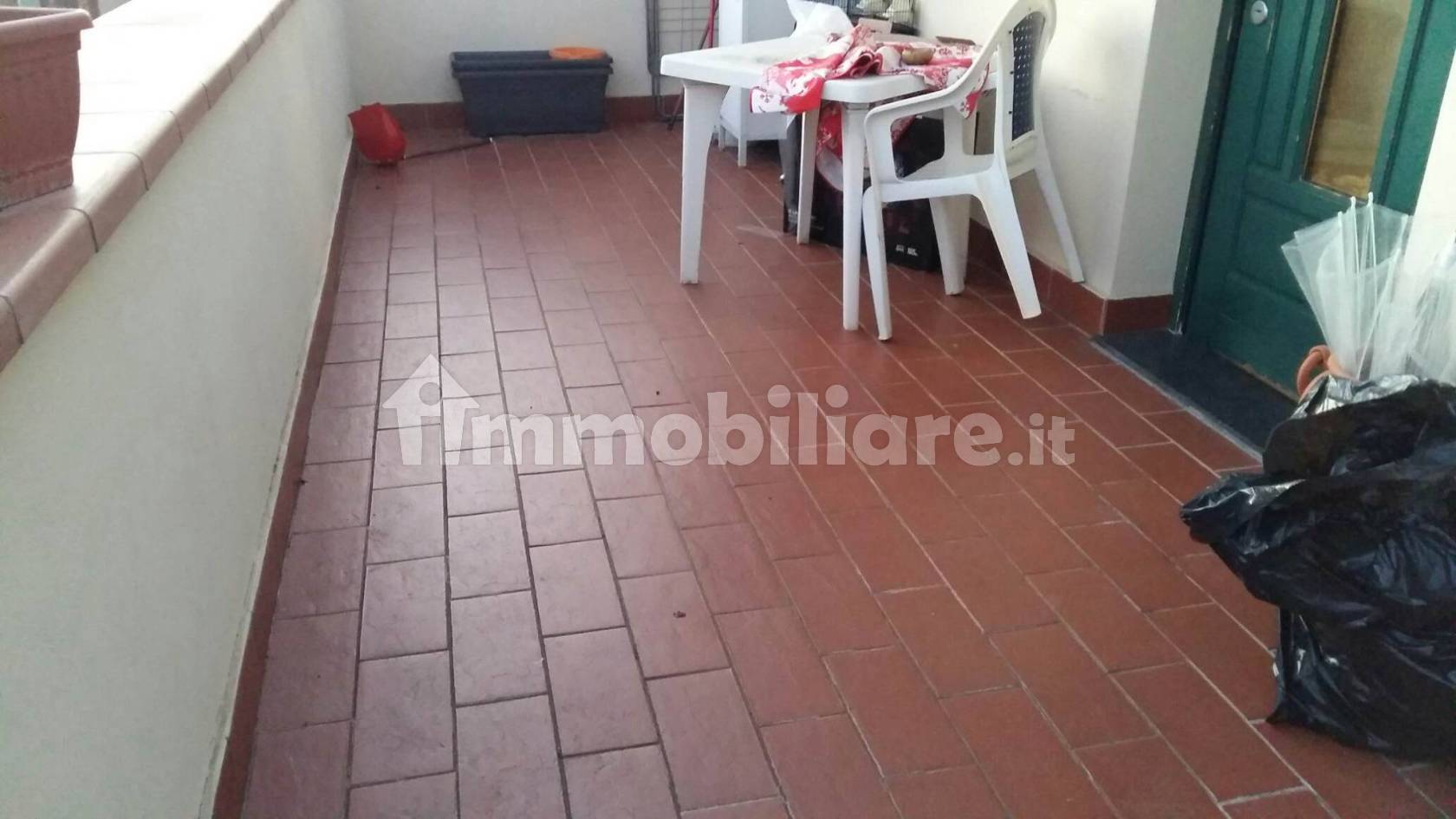 Trilocale ottimo stato, primo piano, Centro, Poggio a Caiano