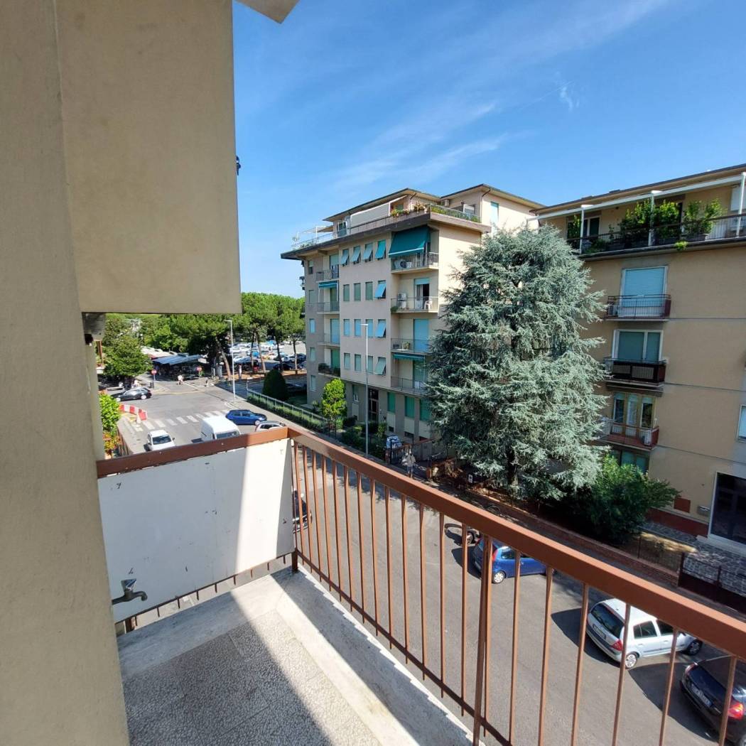 Quadrilocale via Edmondo De Amicis, Centro, Scandicci