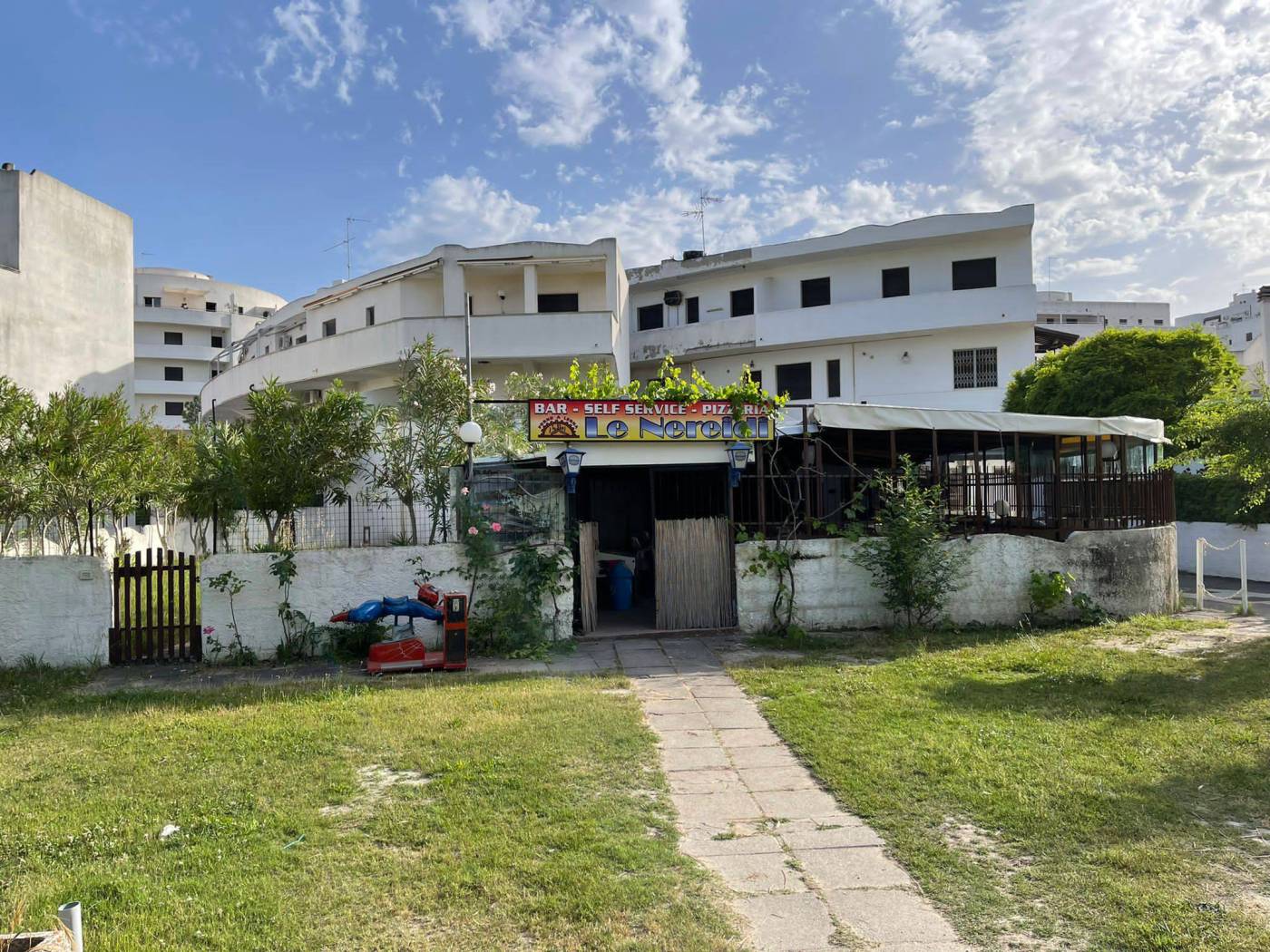 Locale commerciale in Vendita