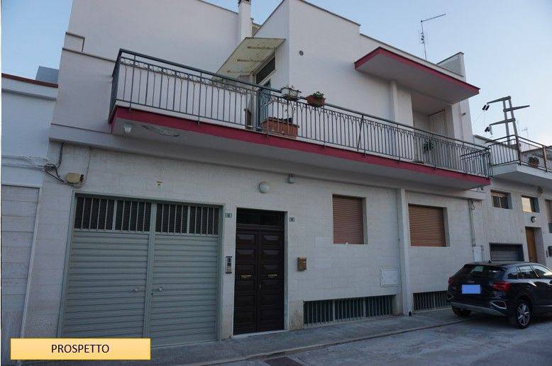 Quadrilocale via delle Orchidee 18, Castel del Monte, Andria