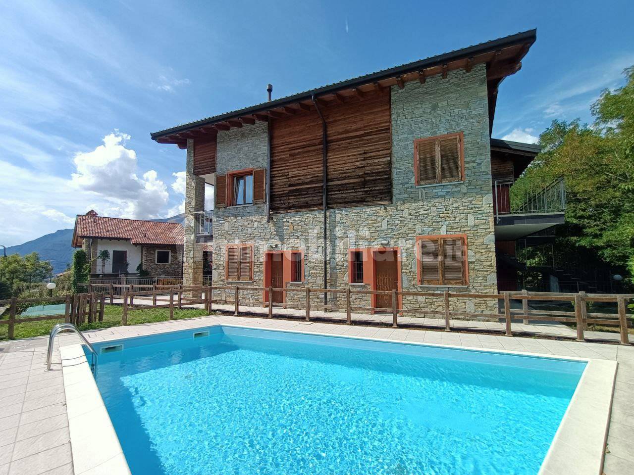 Trilocale via Roma, Valvarrone