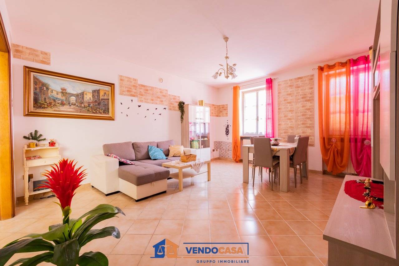 Quadrilocale via Bartolomeo Muzzone 20, Centro, Racconigi