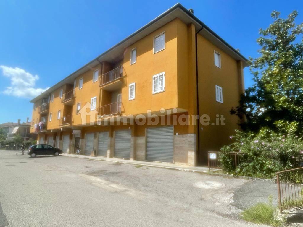 Appartamento via Salisano, Rieti