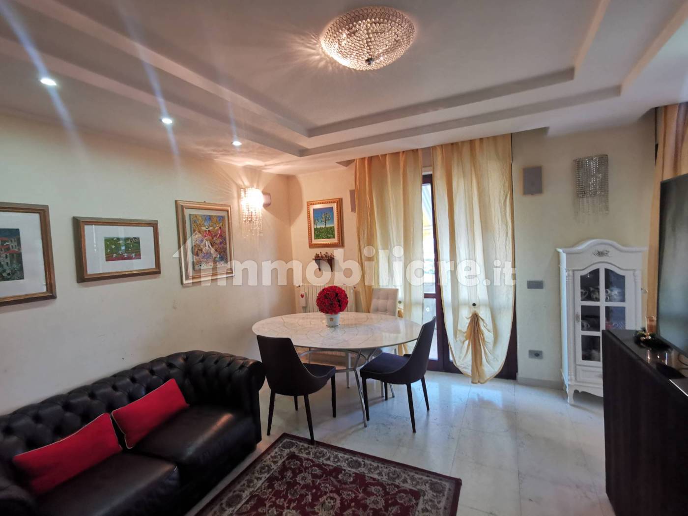 Quadrilocale viale dei Bizantini 87, Sala, Catanzaro