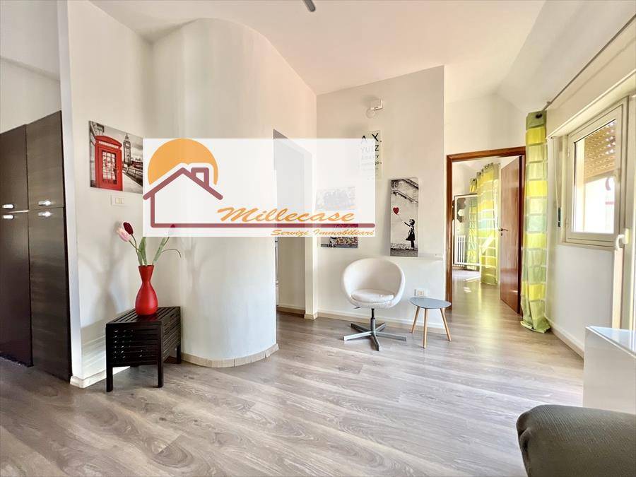 Vendita Attico in via Filisto Siracusa. Buono stato, con terrazza, rif ...