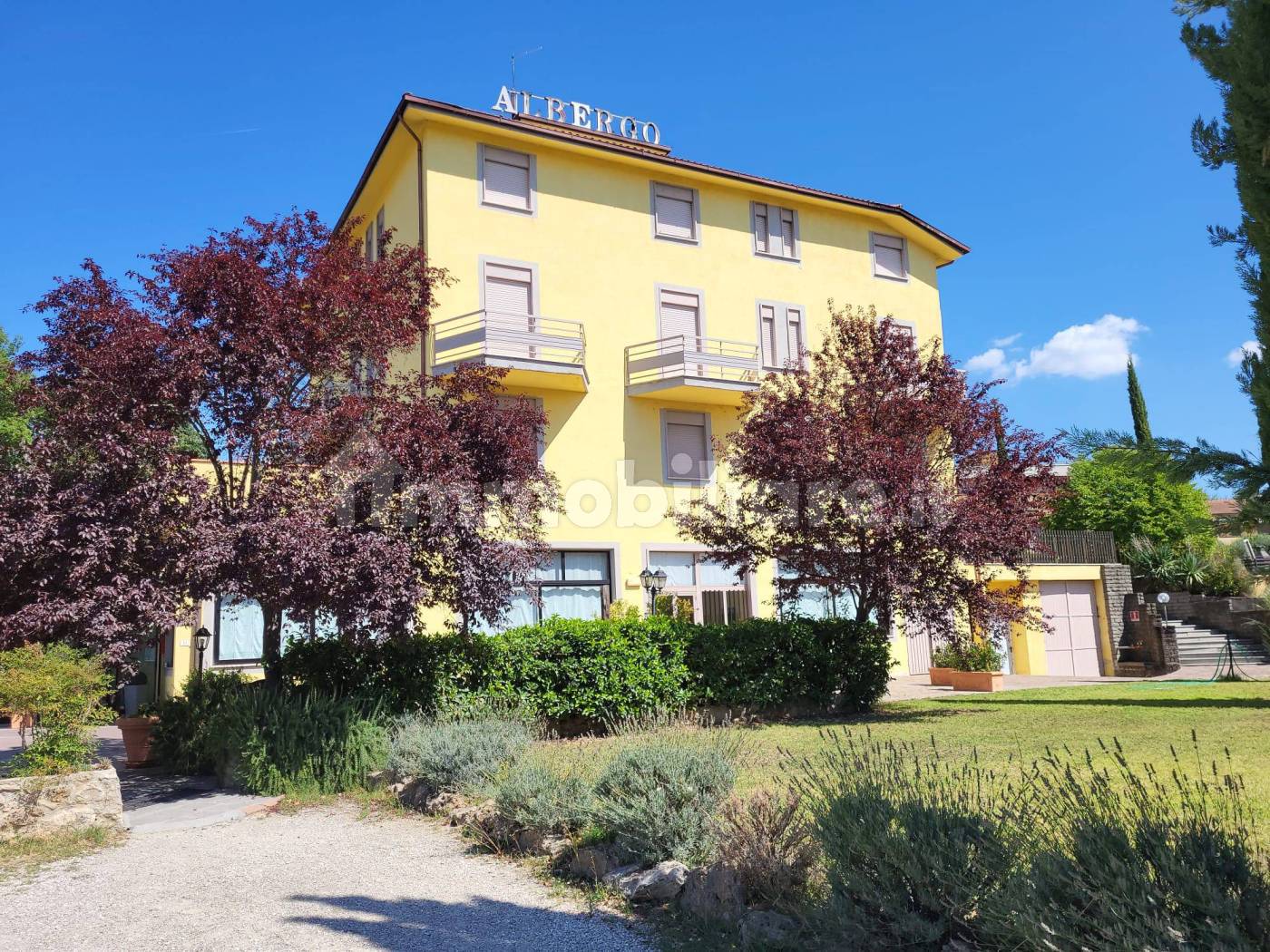 Hotel in Vendita