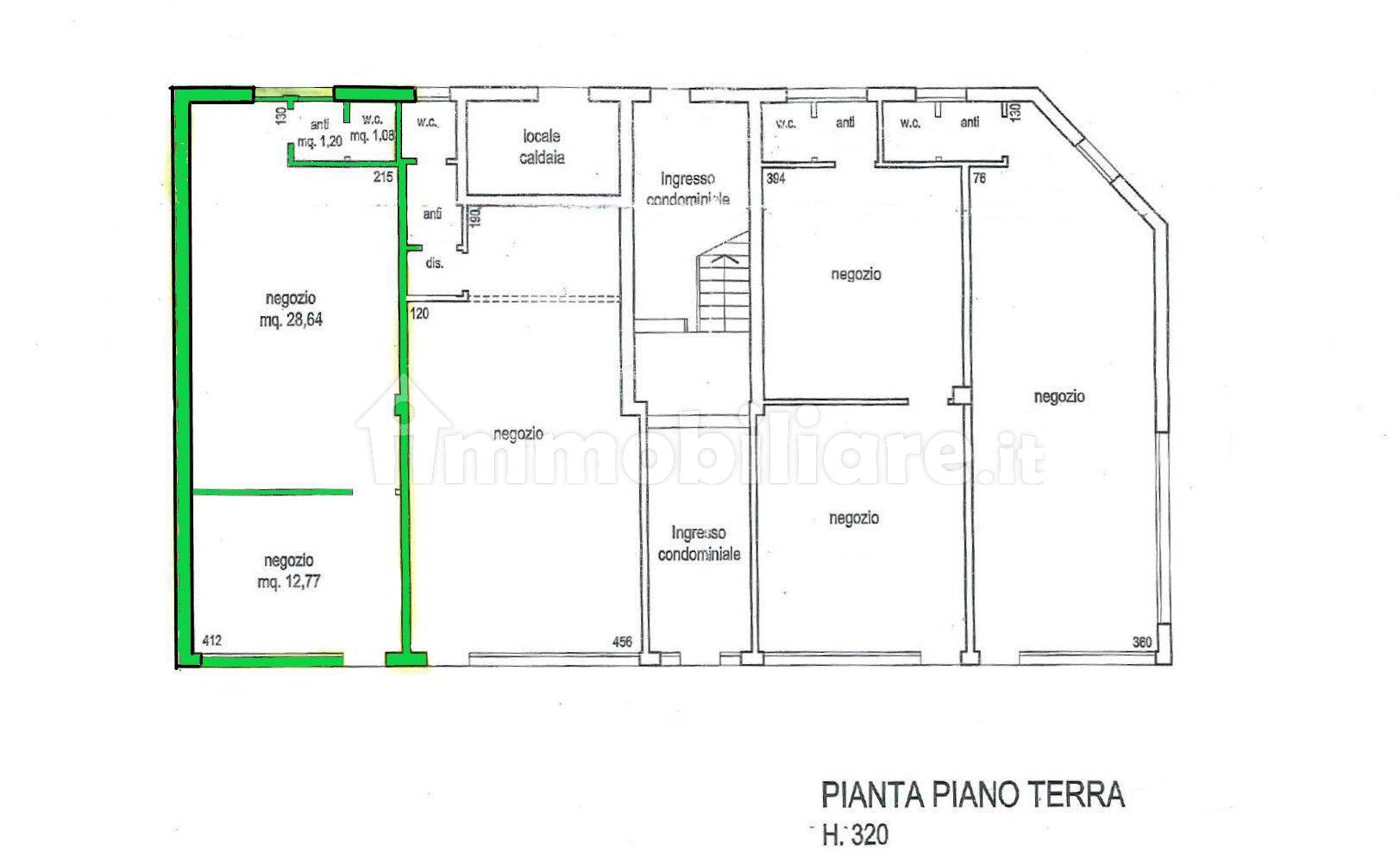 Locale commerciale in Vendita