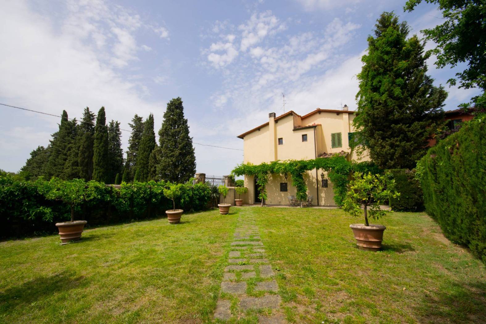 Appartamento via della Petraia, Castello, Firenze