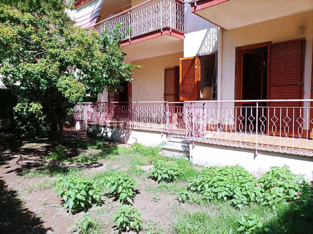 Quadrilocale via Acqualonga 4, Centro, Formia