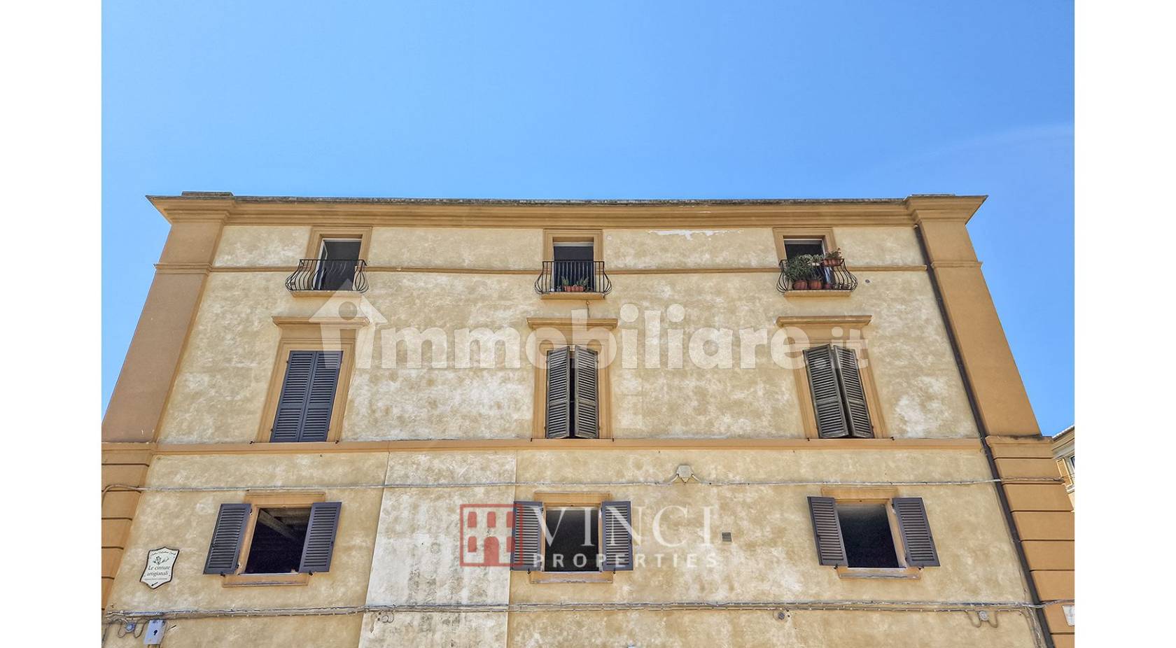 Trilocale via Fratelli Brancondi 97, Centro, Loreto