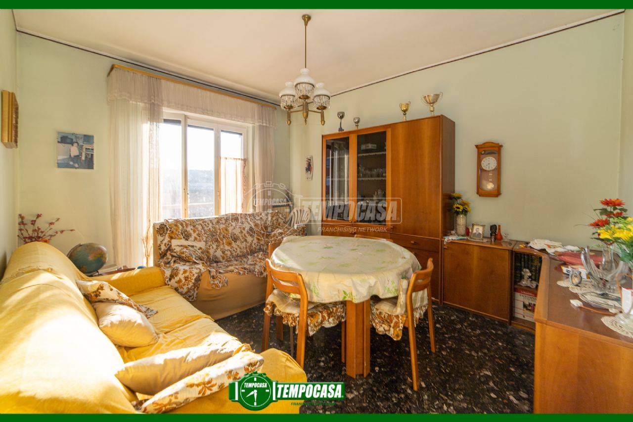 Trilocale via 24 Maggio 31, Cavenago di Brianza