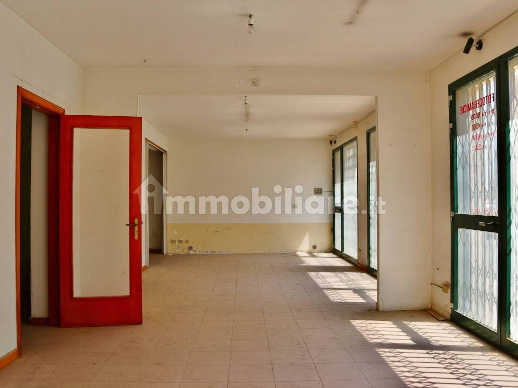 Ufficio - Studio via Roma 7, Ragusa, Rif. 98121838 - Immobiliare.it