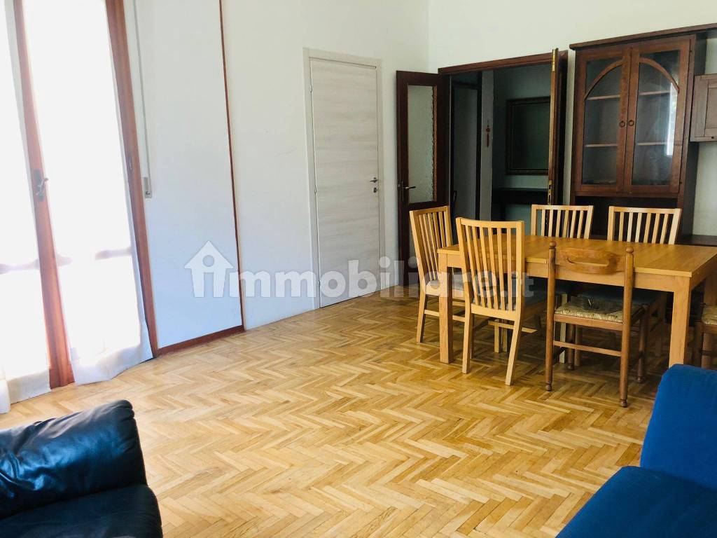 Affitto Appartamento in via La Spezia 89. Parma. Buono stato, piano ...