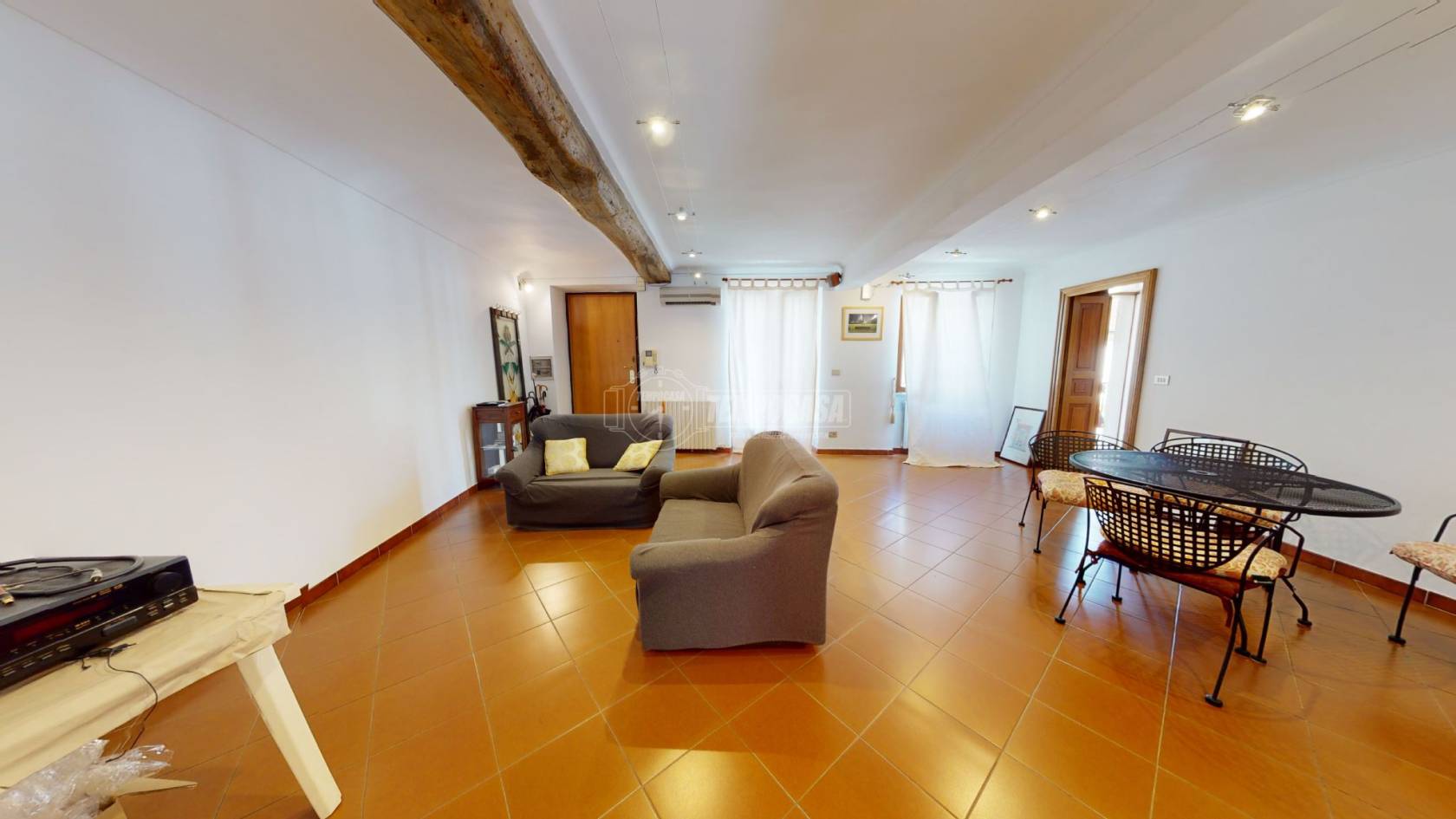 Quadrilocale via Po 9, Giardini Reali, Torino