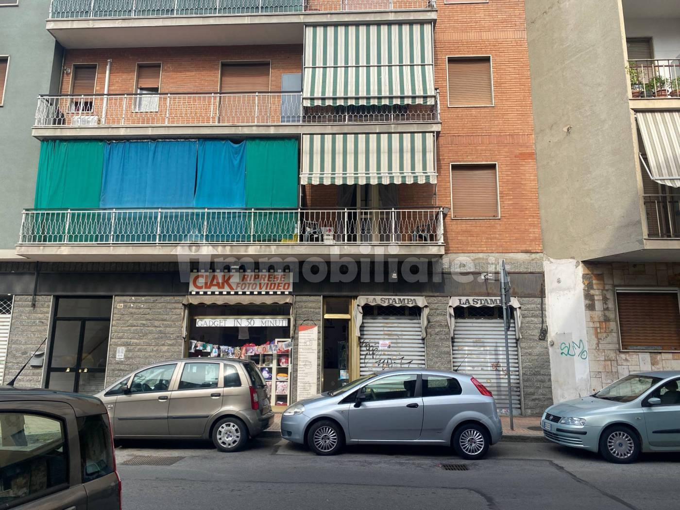 Locale commerciale in Vendita
