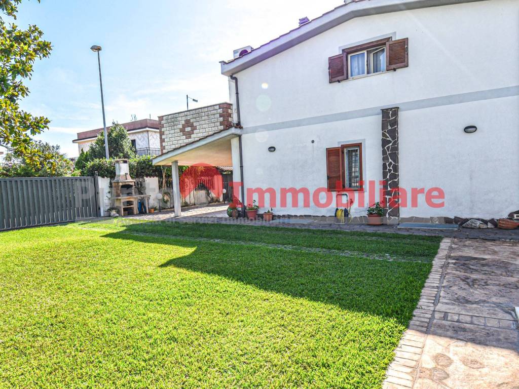Vendita Villa unifamiliare in via Sofia Ladispoli. Buono stato, posto ...