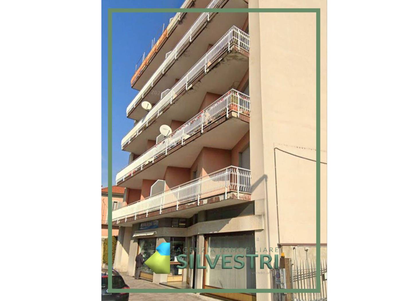 Trilocale viale Don Giovanni Minzoni, Centro, Oleggio