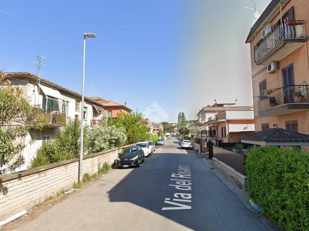 Vendita Appartamento Roma. Trilocale in via del Risaro 102. Buono stato ...