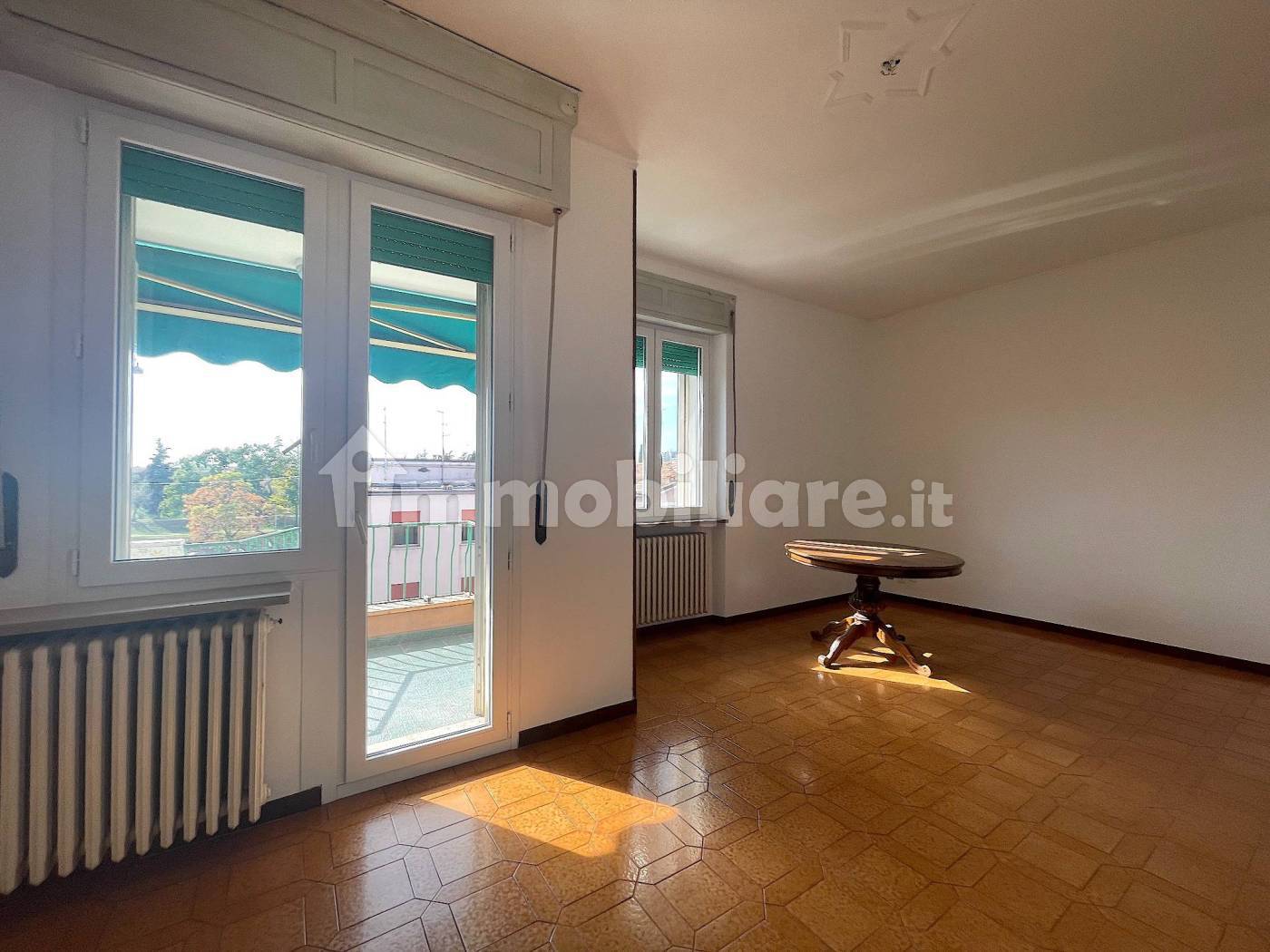 Quadrilocale via Re Pipino 10, San Zeno, Verona