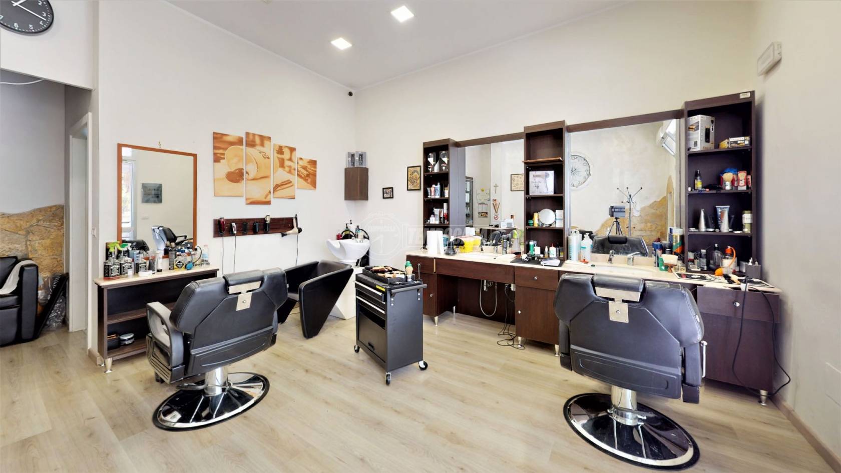 Locale commerciale in Vendita