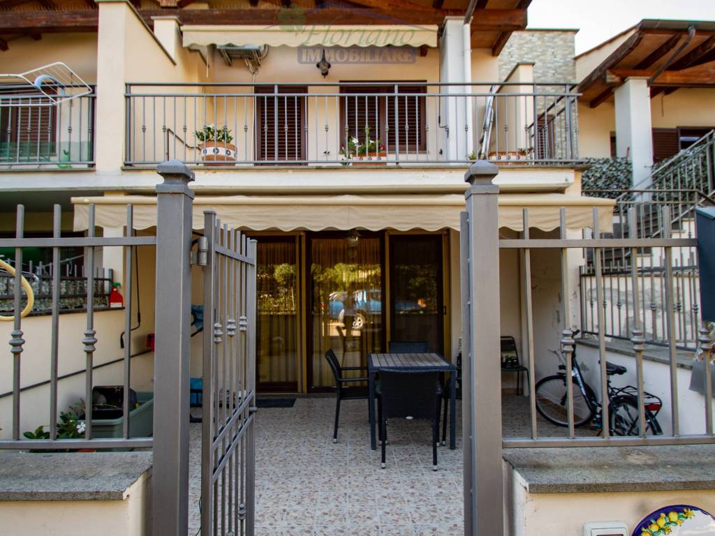 Vendita Villa a schiera in via dei Glicini Montalto di Castro. Buono ...