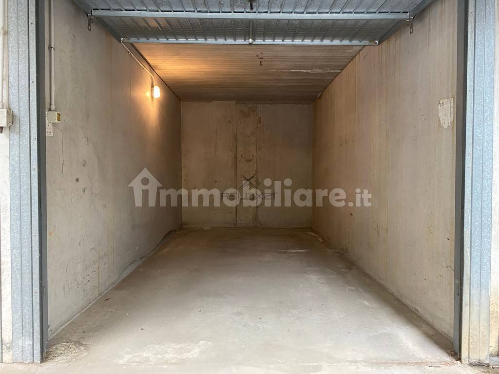 Garage - Box in Vendita