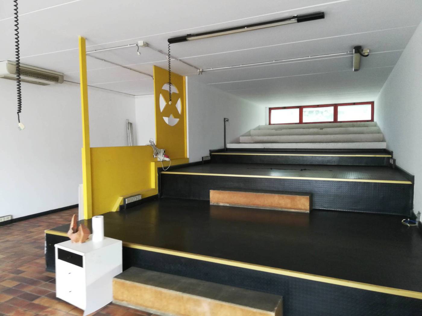 Locale commerciale in Vendita