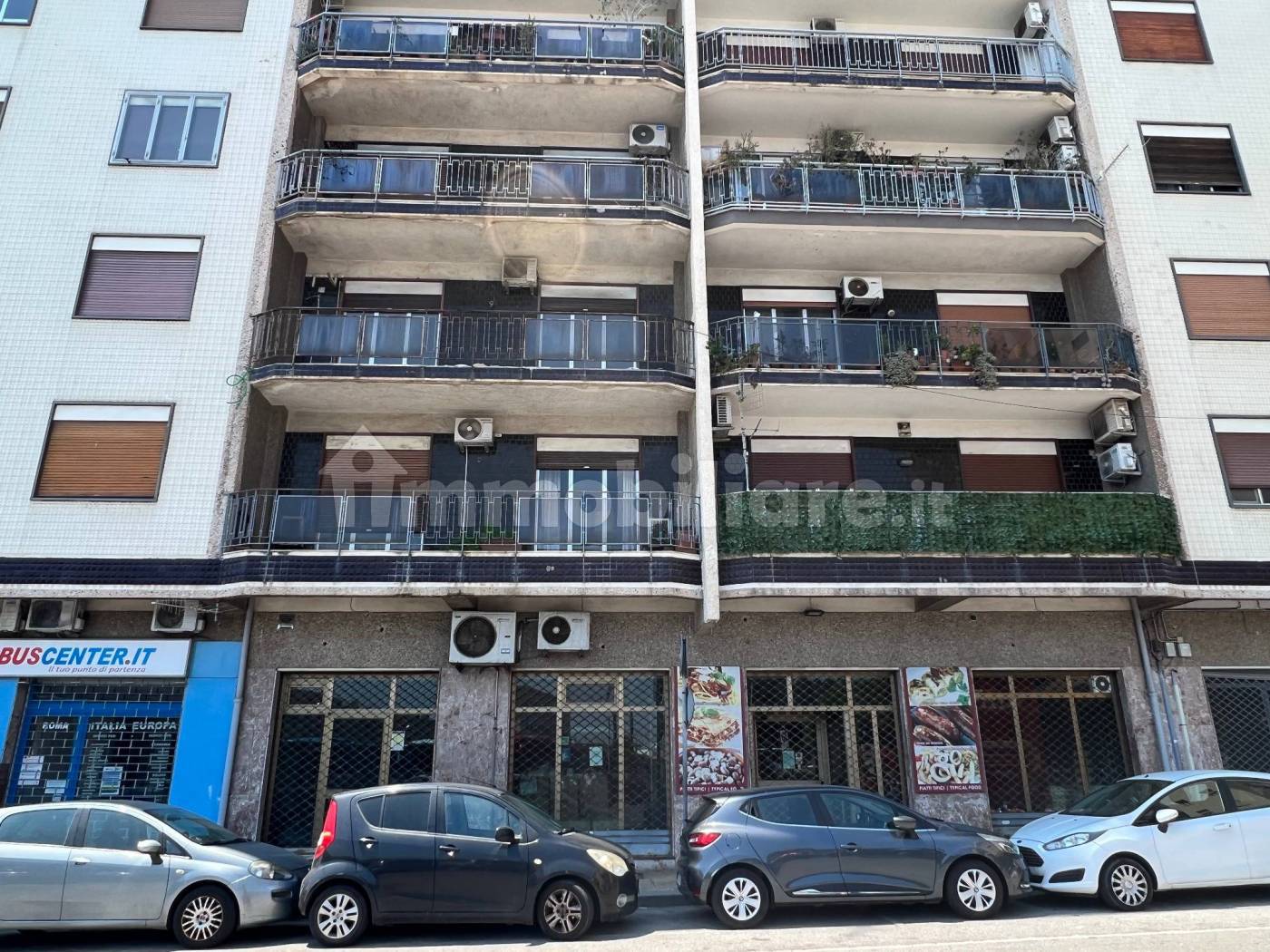 Locale commerciale in Vendita