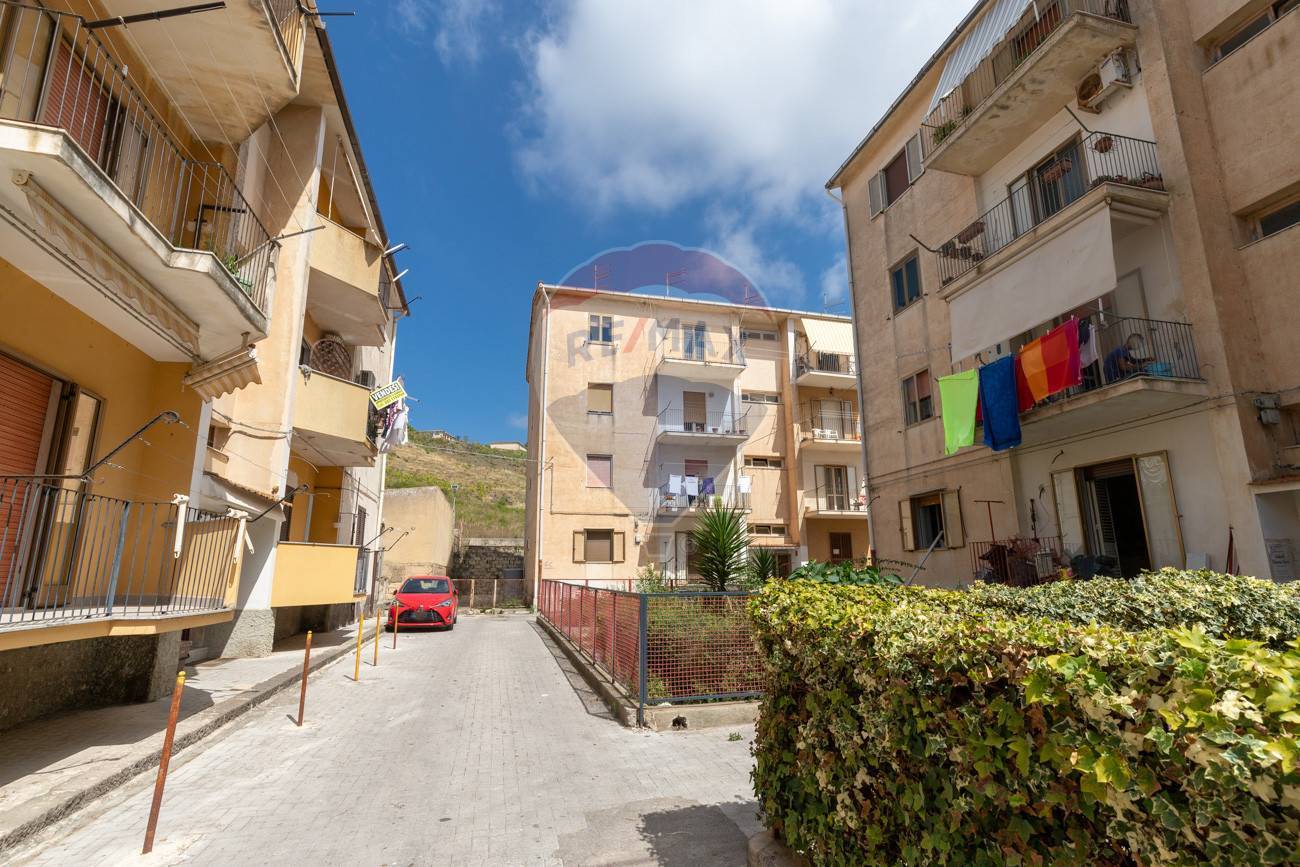 Appartamento via matteo agosta 17, Vizzini